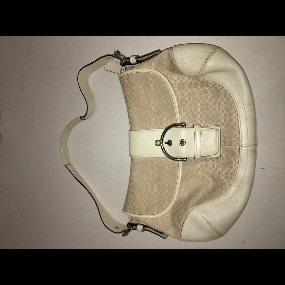 Coach Hand Bag Cream Color - Gem